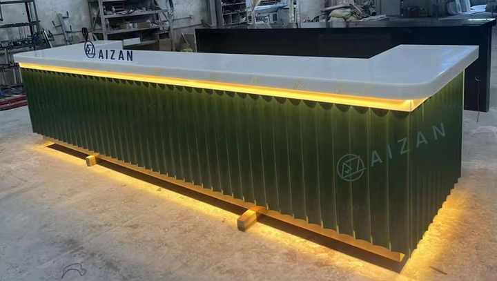 2025 Modern Nightclub Furniture Bar Counter with LED Lighted Green Bar ...