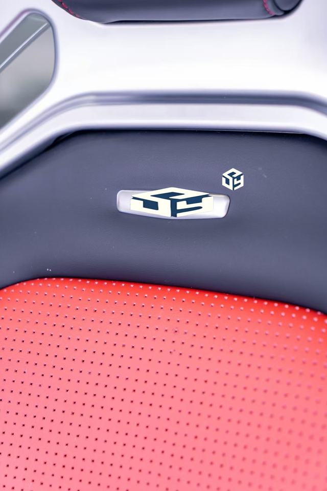 Mercedes Benz AMG Track Seats - Upgrade Your Driving Experience
