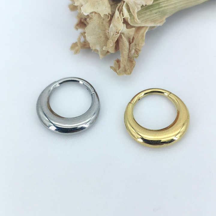 Calendo High Polishing Titanium Hinged Segment Clicker 16g Statement ...