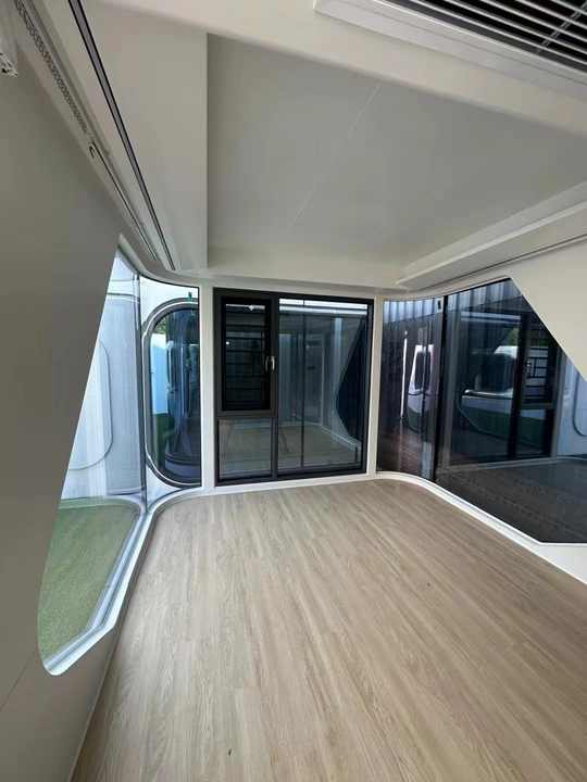 Luxurious Camping Capsule - Durable, Eco-Friendly House