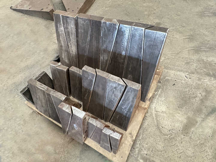 SDCAD Brand Screw Conveyor Belt Spiral Blade Making Machine Sectional ...