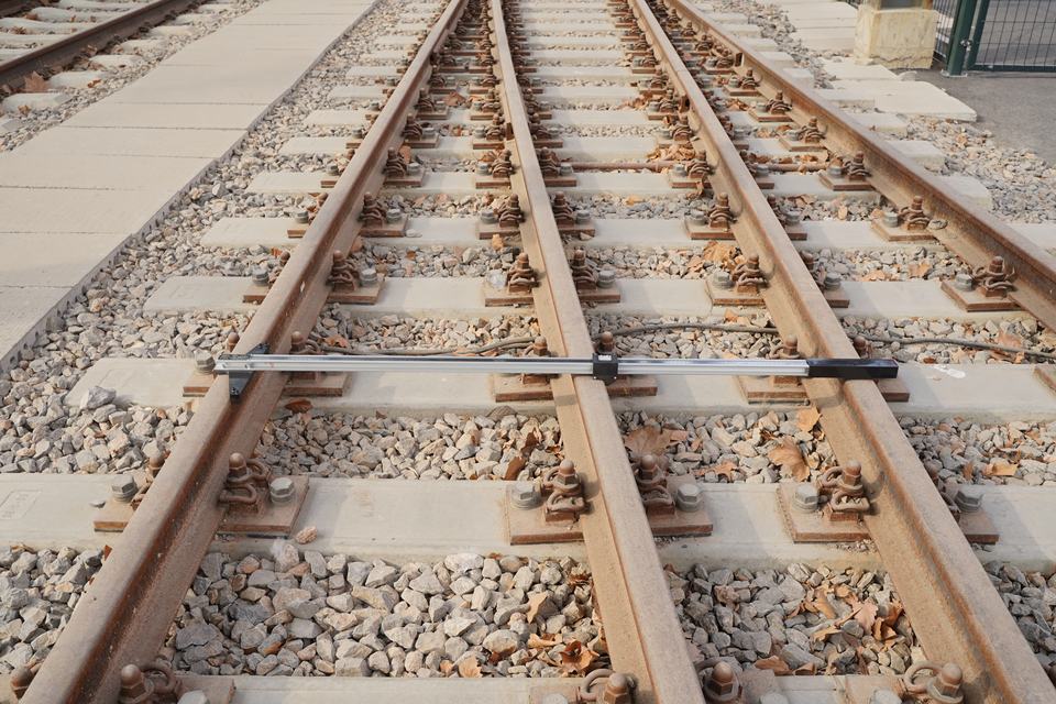 Used for measuring the offset distance of the guide curve of standard ...