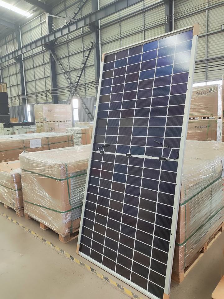 600W High Output Bifacial PV Module with Dual Glass Construction and ...