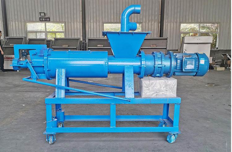 Professional breeding animal manure solid-liquid separator automatic ...