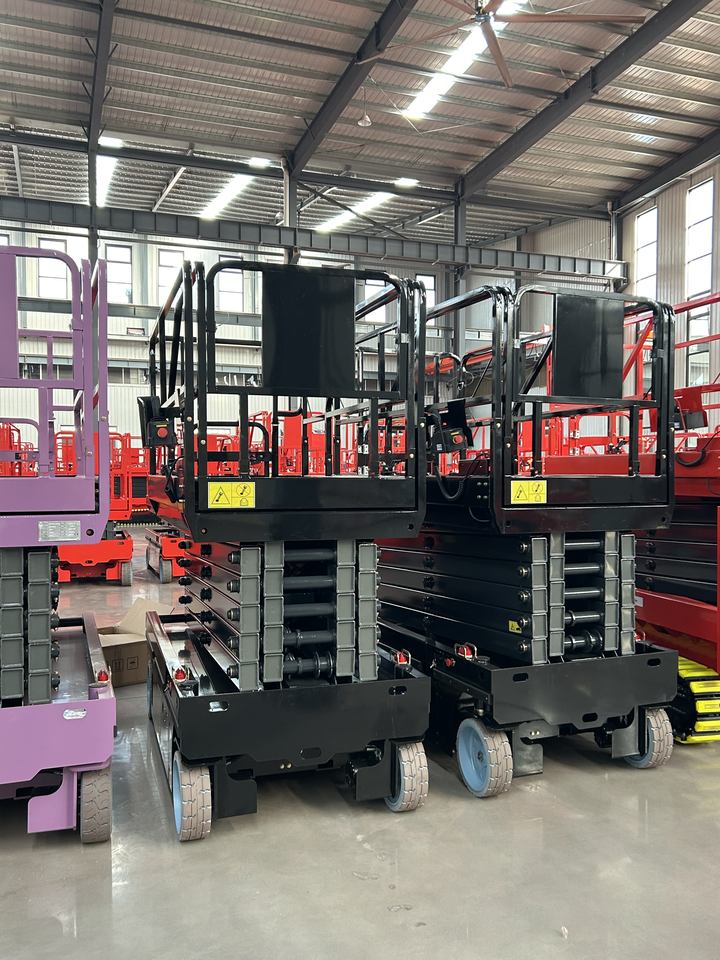 MRT Hydraulic Self Propelled Scissor Lift Platform 6m 10m 12m 14m Color ...