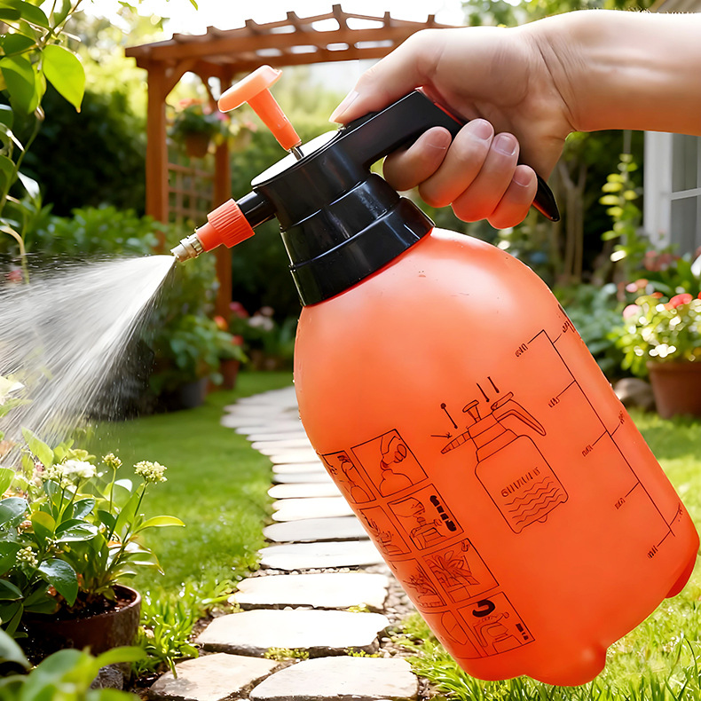 Wholesale Manual Plastic Car Sprayer Water Tank Pressure Garden Use ...