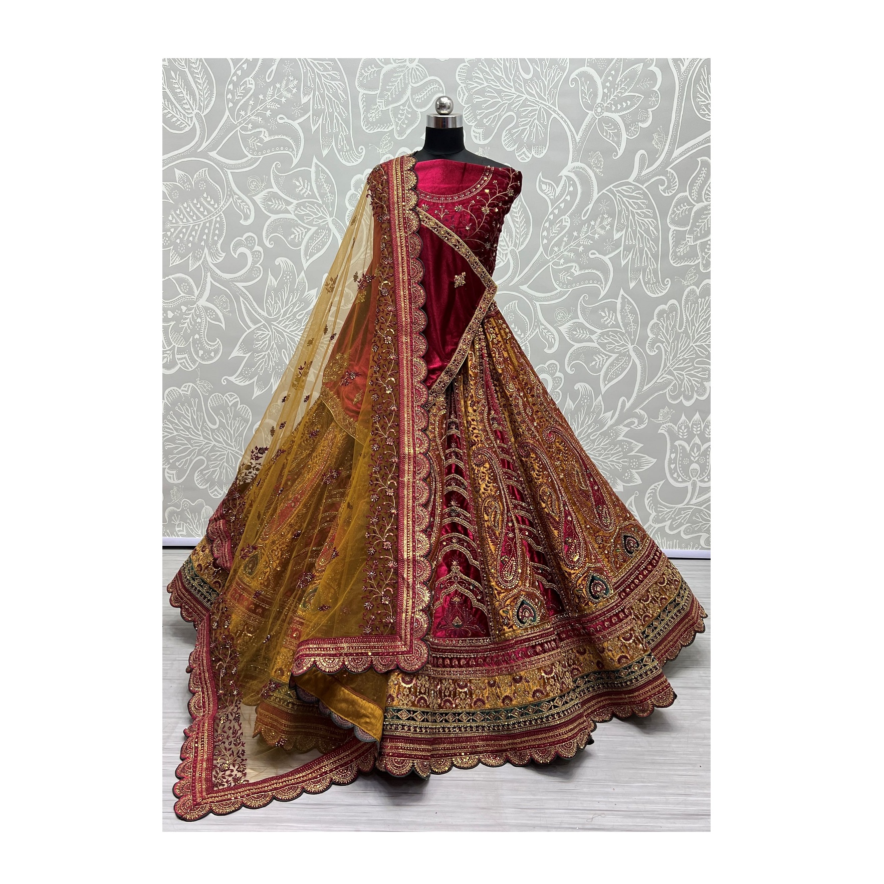 Elegant Designs for Your Perfect Day: Quality wed recept wear for ...