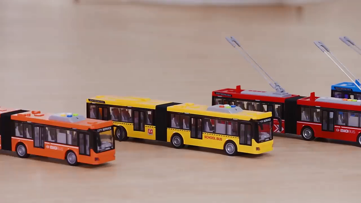 1:16 Scale Electric Tram Toy with Light and Music Simulation - Unisex ...