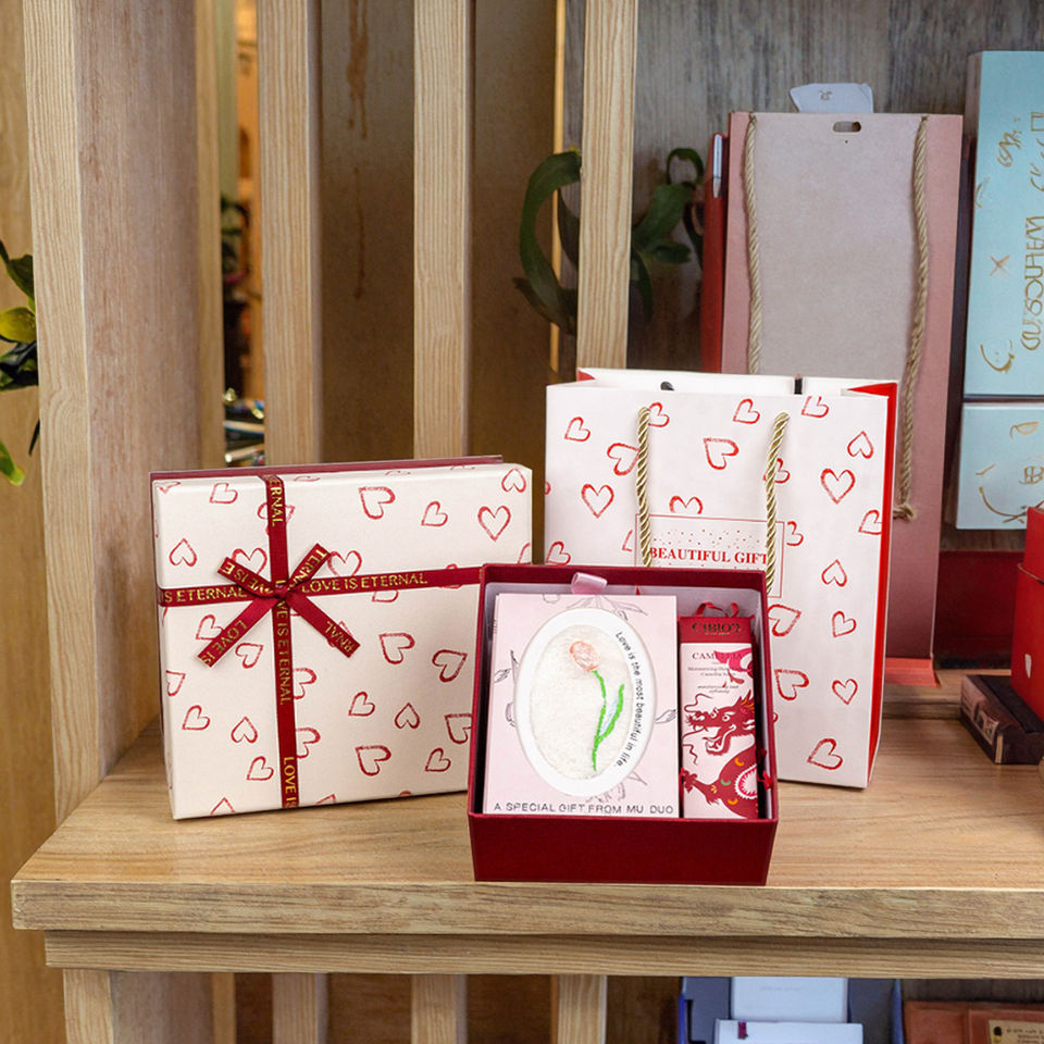 Explosions Small Fresh Specialty Paper Gift Box Bow Heaven Earth Cover ...