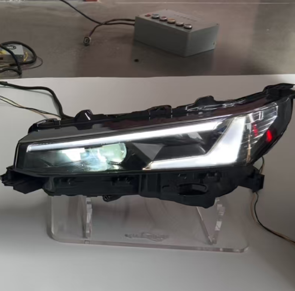 2025 Toyota Hilux Headlight - LED Upgrade 6000K 4000LM