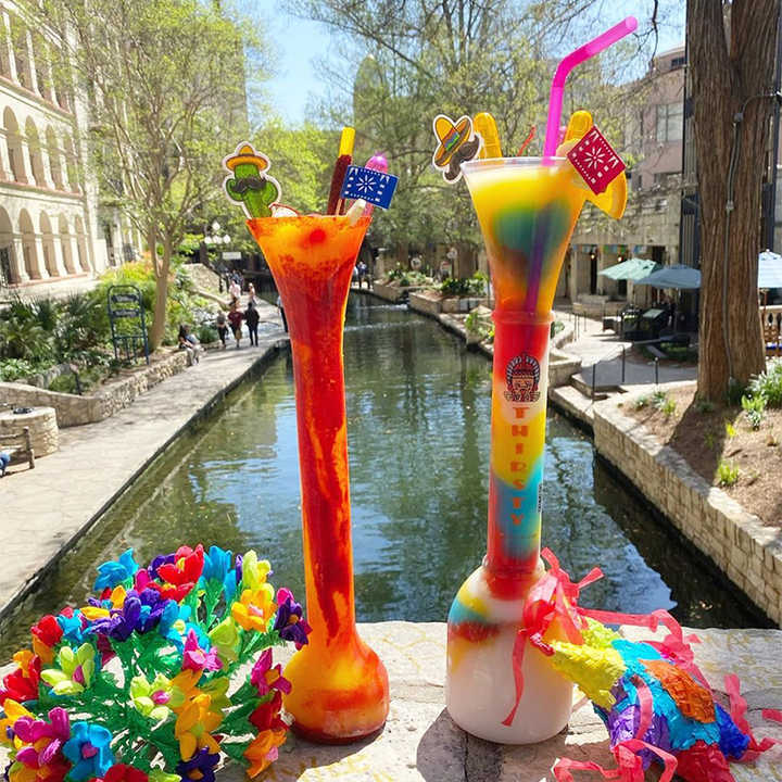 Giant Party Slushy Cups - Perfect for Festive Occasions