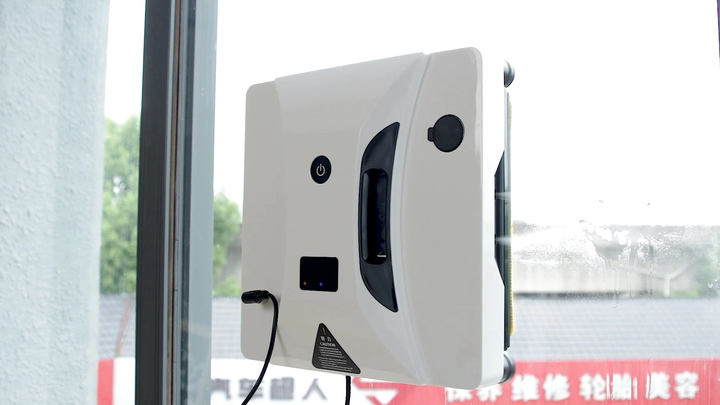 HCR-05A Smart Glass Window Cleaner - Efficient & App-controlled