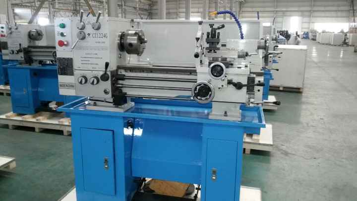 Bench Lathe GH1340A - Precision Metalworking Machine