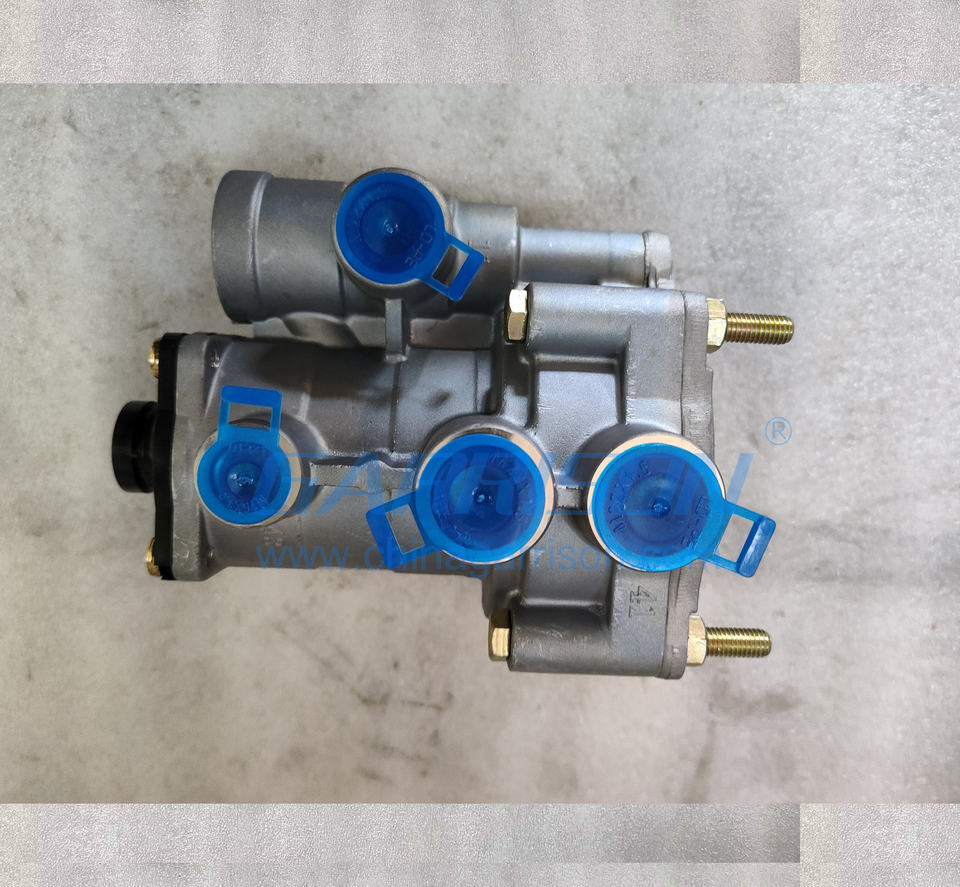 Truck Spare Parts SINOTRUK Trailer Control Valve WG9000360525 High ...