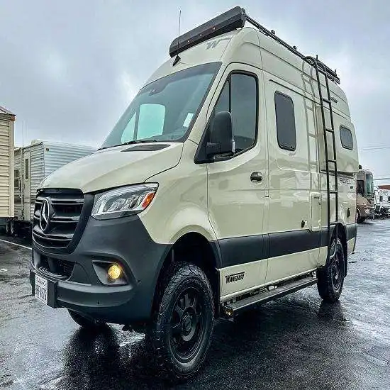SHARP Mer cedes-Benz Sprinter 2500 Winnebago Revel 4x4 RHD/LHD QUICK ...