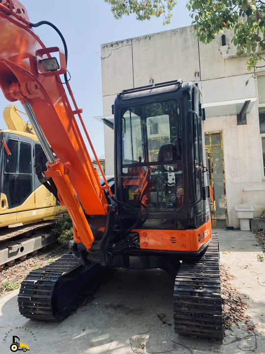 Low Price Hitachi EX50U Used Crawler Excavators Machinery Price ...