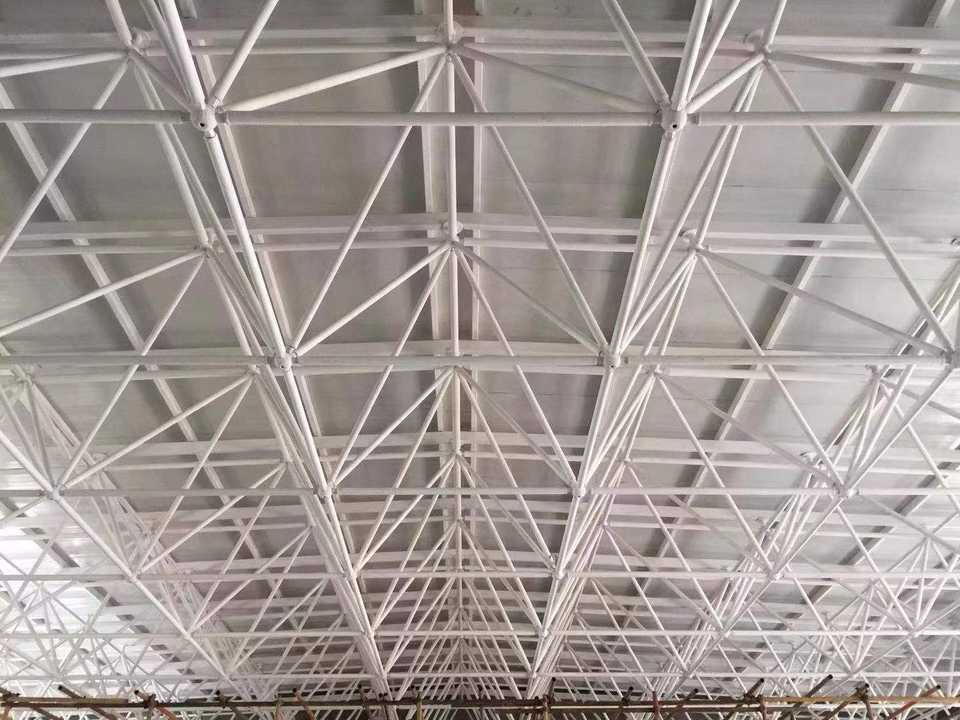 Prefabricated Bolted-Sphere Grid Structure for Gas Station Roofs ...