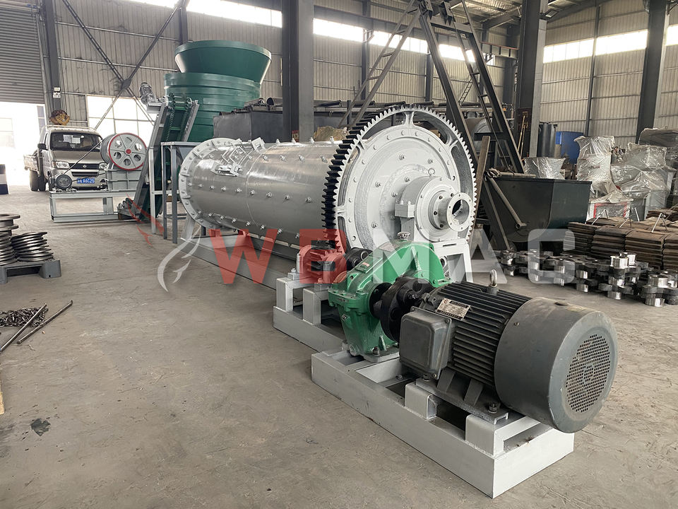 Engine-Powered Grinding Mill - Heavy-Duty for Mine & Construction Site ...