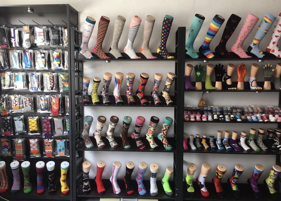 Free Sample Women's Custom Design Grippy Non-slip Yoga Pilates Socks ...