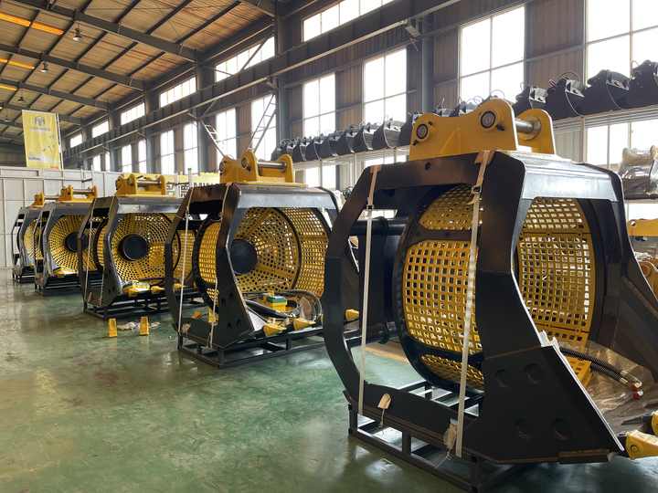MONDE Excavator Screening Buckets - Durable & Efficient