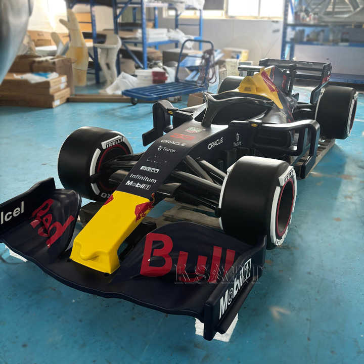 Custom Life-Size Racing Car Model Statue - Locomotive Art