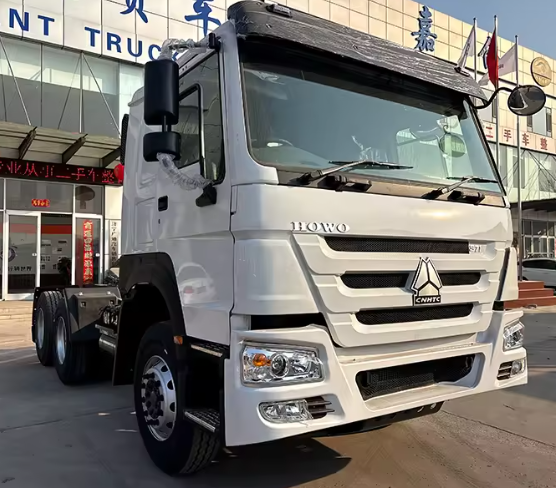 Sinotruk Howo Trailer Head Truck Low Price 3 Axle Semi Trailer Truck ...