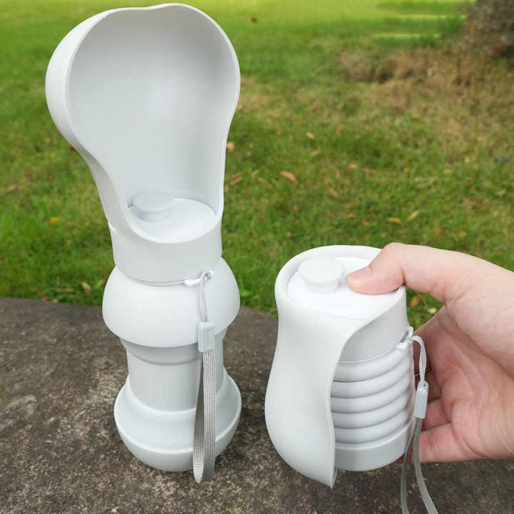Newest Pet Supplies Dog Mug Products Foldable Pet Water Bottle 550ml Food Grade Silicone Travel ...