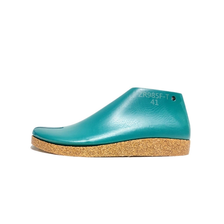 How to Choose the Best Slippers Last for Men: A Complete Buying Guide