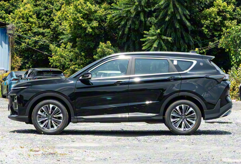 Jetour X70 PLUS 2026 1.5T DCT Elite Five -Door Seven - seater gasoline ...