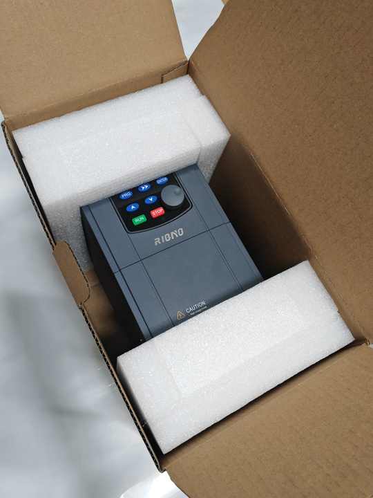 RIQNO A800 Series VFD 4kw 220v Inverter Support SKD MPPT Controller ...