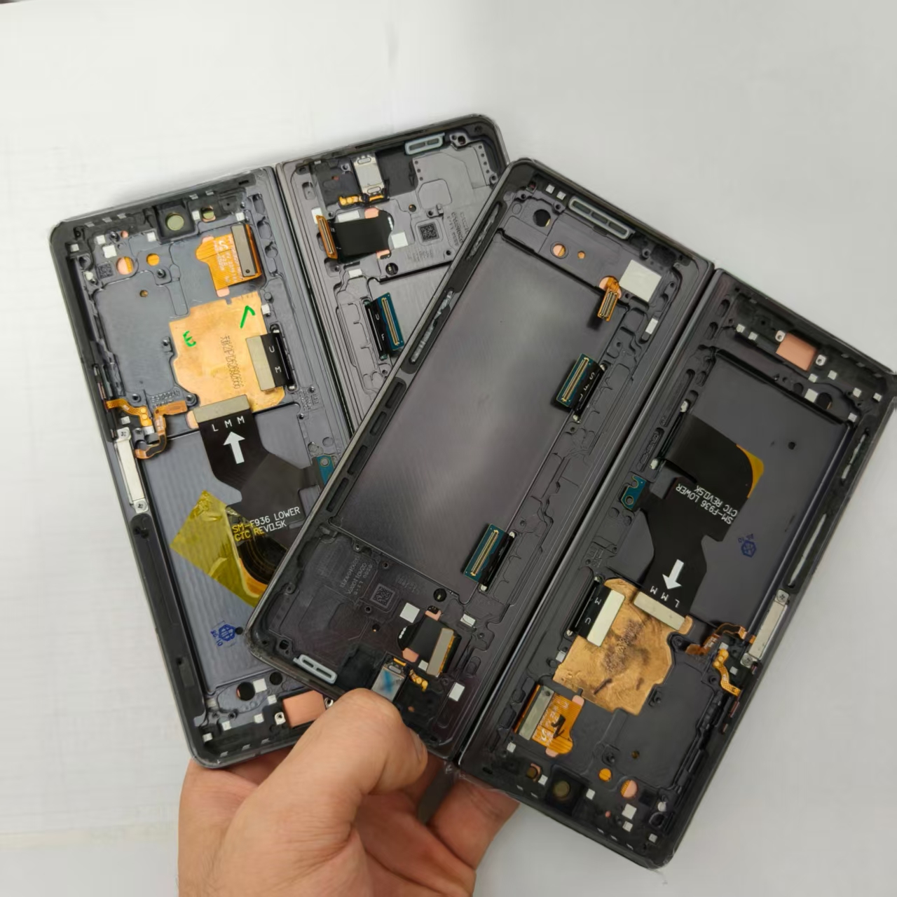 How to Choose the Best Galaxy Fold 4 Inner Screen Replacement