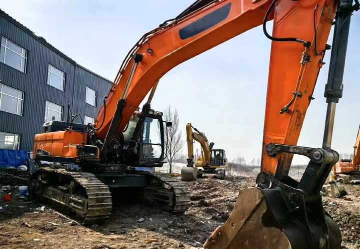 DX500LC-9C Mega Lift 50T Excavator Industrial Grade Lifting for ...