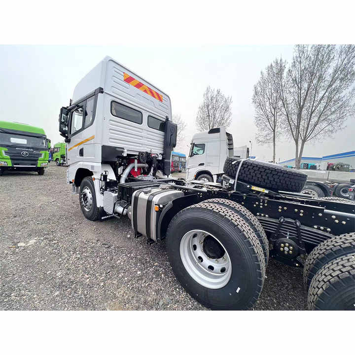 Shacman X3000 F3000 6x4 Prime Mover Truck - 380-450hp Diesel