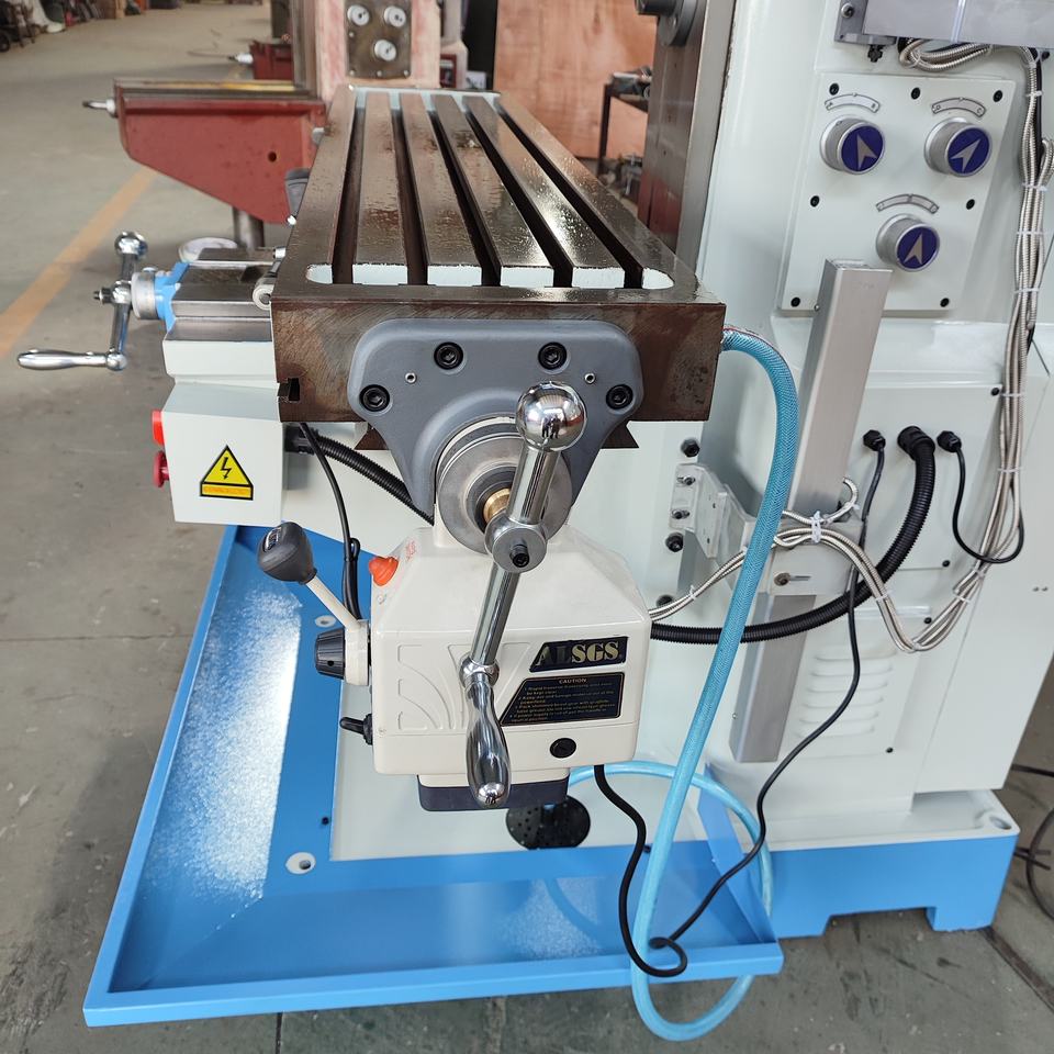 Universal Milling Machine Factory Certificate Multi Function Manual ...