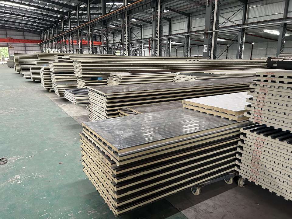 Qingliang Double-Layer Heat Insulation Sandwich Panel Durable Adiabatic Aluminum Roof Tiles for ...