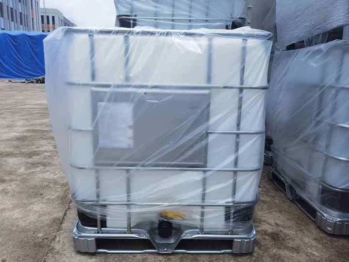 IBC Schutz 1000 L Container - Durable Water Tank Solutions