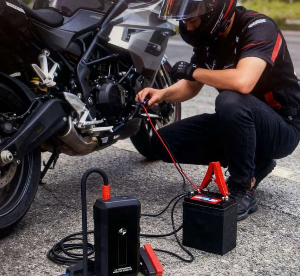 2000A Peak Portable 12V Car Jump Starter Air Pump Kit 20000mAh Power ...