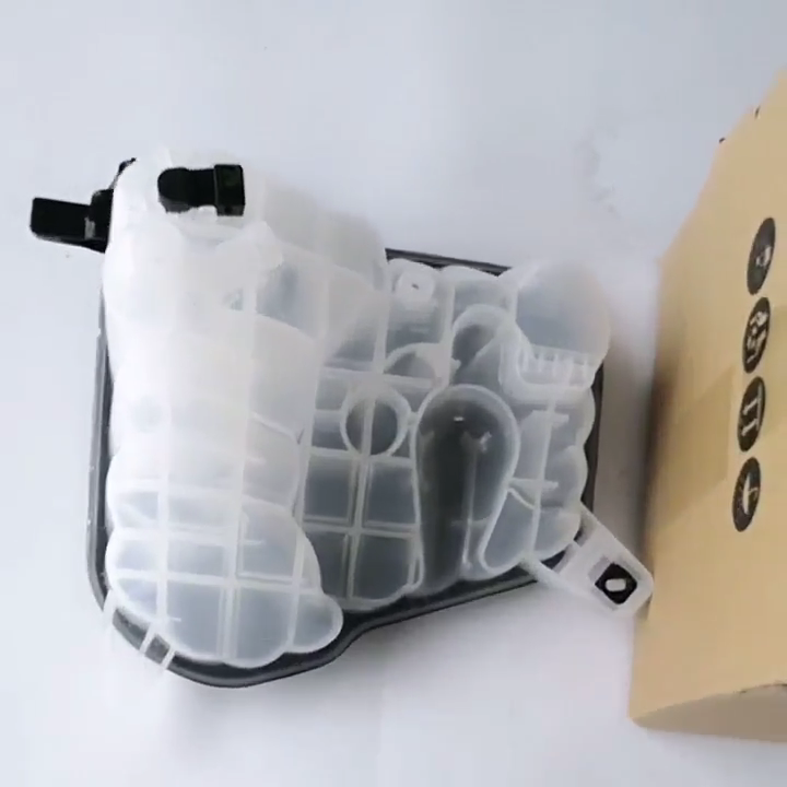 Car 5.0L Expansion Tank for Jaguar XF 2010-2015 Spare Parts