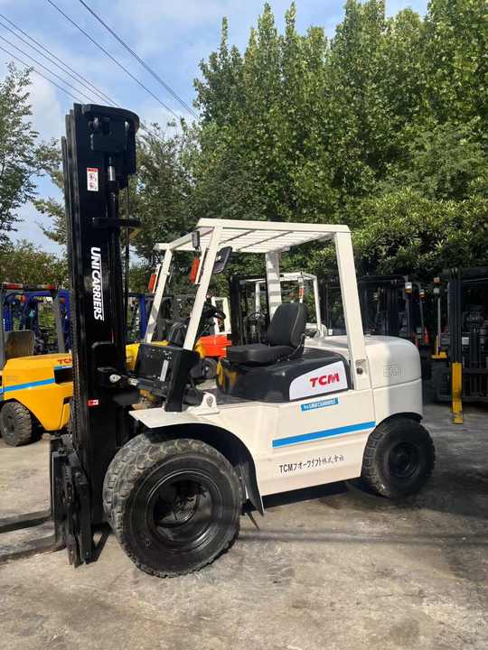 Original TCM FD50 Forklift 5 Ton Used Diesel Forklift Tcm Lifter Raise ...