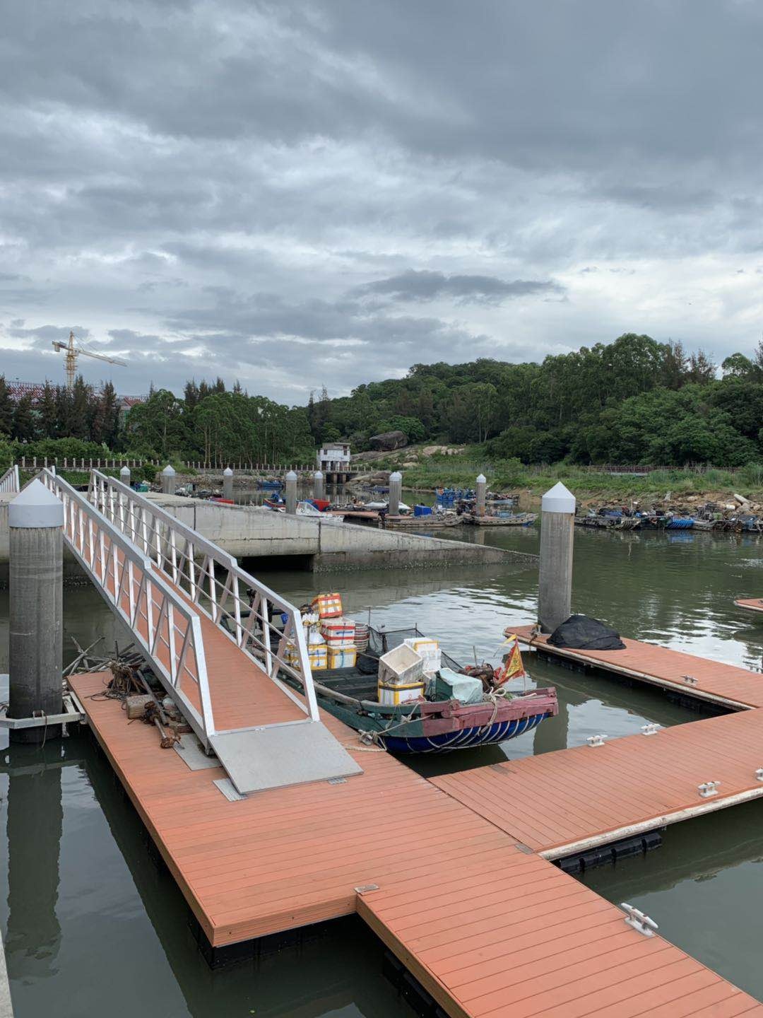 Premium Quality Steel Structure Floating Pontoons & Docks
