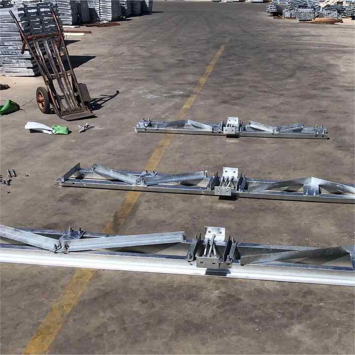 33KV 11KV Hot-Dipped Galvanized Tension Cross Arm 7M 8M Steel Angle