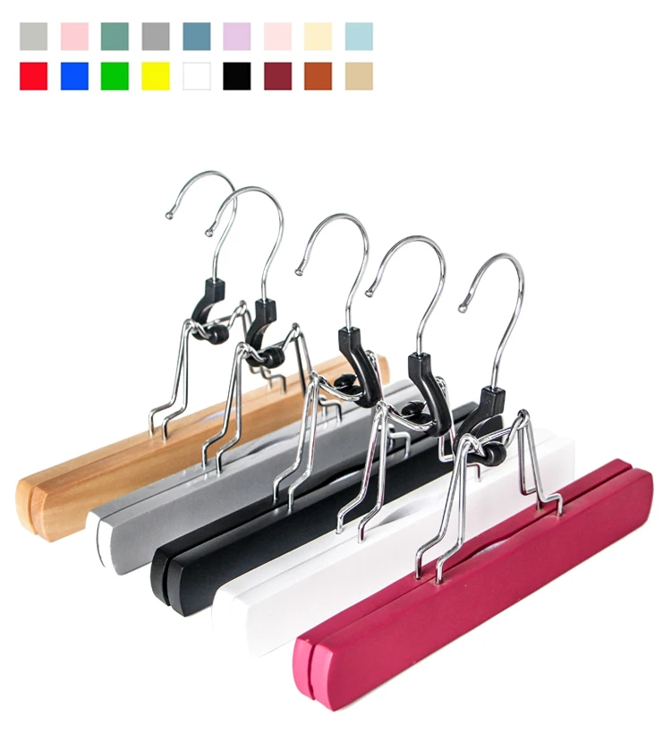 How to Choose the Best Hair Extension Hanger for Storage & Organization