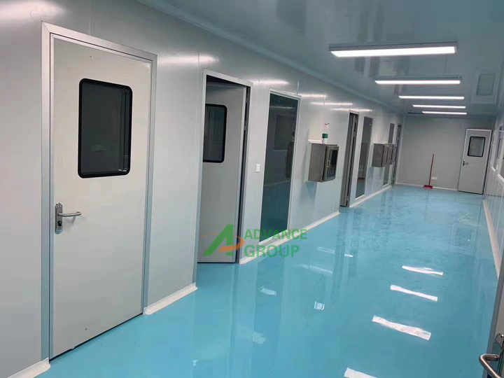 Cleanroom Door with Safety Lock System for Sensitive Production Areas ...