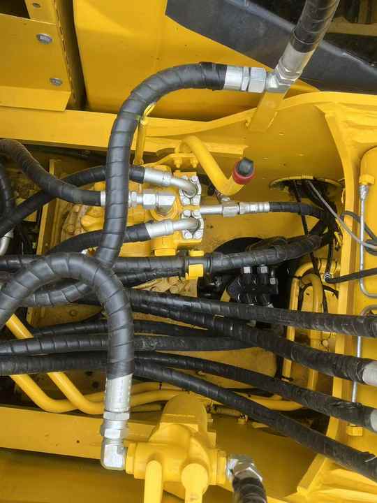 Used Komatsu PC220-8 22 Ton Excavator Original Japan Secondhand Digger ...