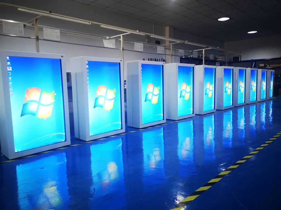 Transparent LCD Displays - Holographic Advertising Solutions