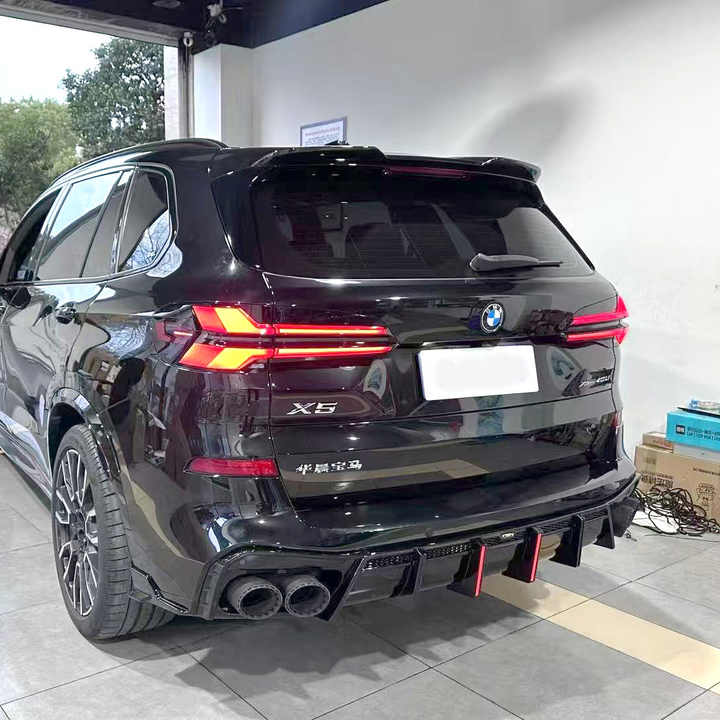 BMW X5 G05 Body Kit LED Light Rear Diffuser & Exhaust Pipe - OEM