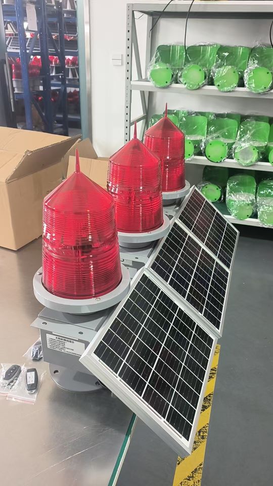 Solar Powered Aviation Obstacle Warning Light Traffic Warning Product ...