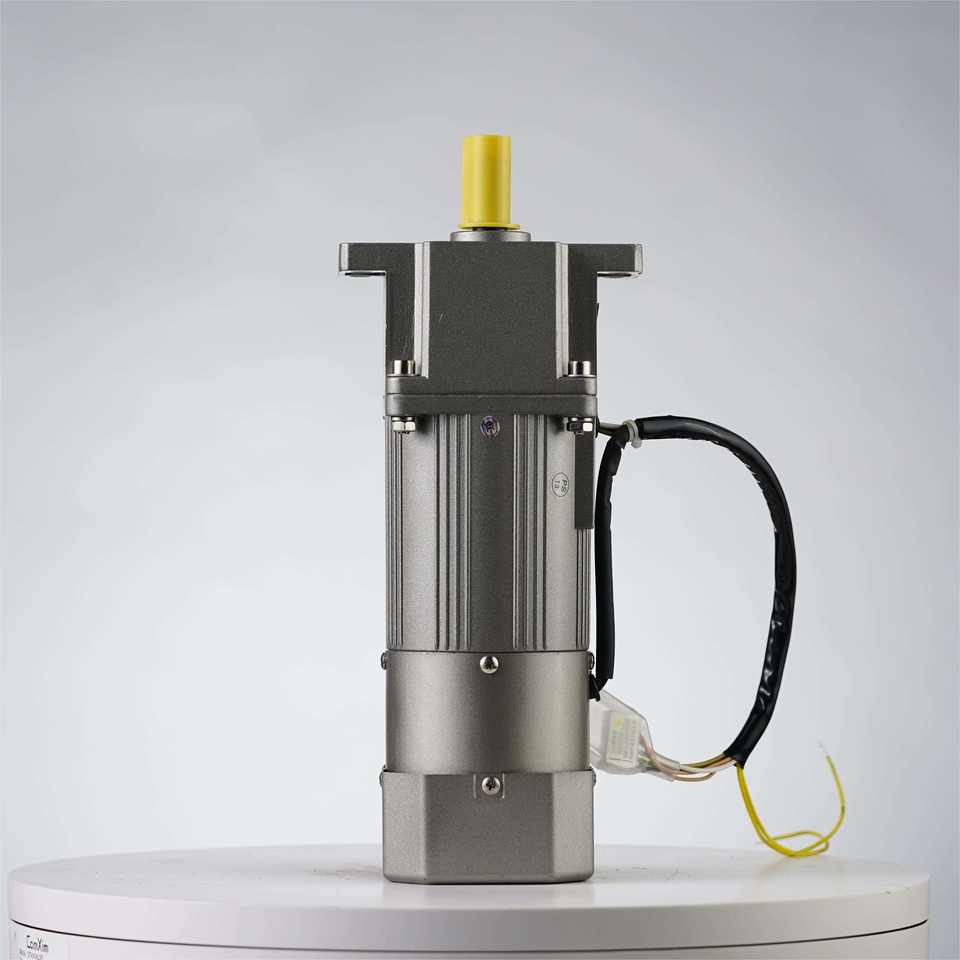 7IK400GU-SF/UF AC Geared Motor - 370w/400w Power Efficiency