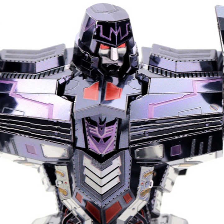 IDW Megatron 3D Metal Puzzle - 501-1000 Pieces Transformers Toy