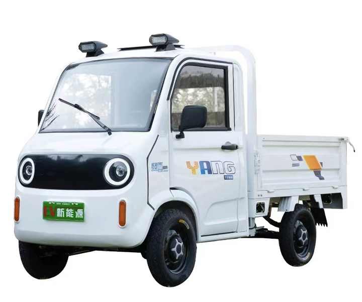 2024 Electric Four-Wheeled Vehicle for Loading and Pulling Cargo